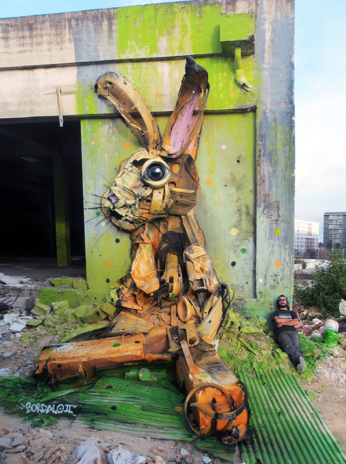 The Alarming Message Behind These Awesome Animal Murals Made of Trash ...